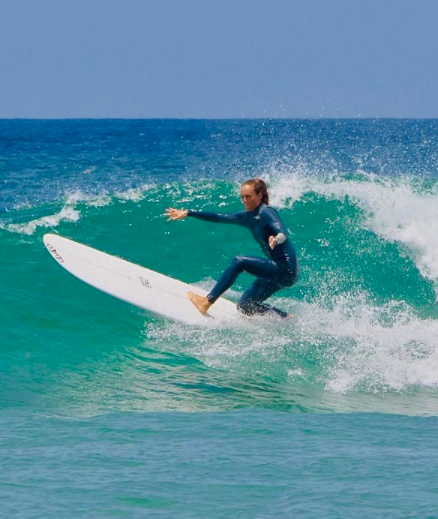 Le tube de Justine Dupont (surf) - Mer & Océan