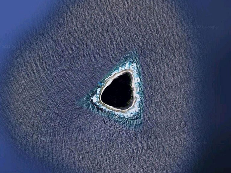 Un trou noir au milieu de l’océan repéré sur Google Maps - Mer & Océan